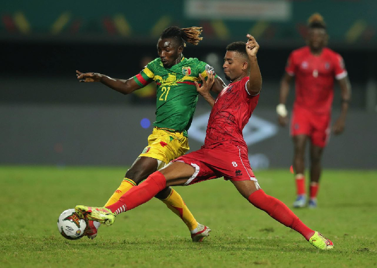 Minnows Equatorial Guinea win shoot-out to set up Senegal clash - The ...