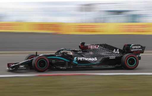 Hamilton cruises in Qatar to maintain title momentum - The Namibian