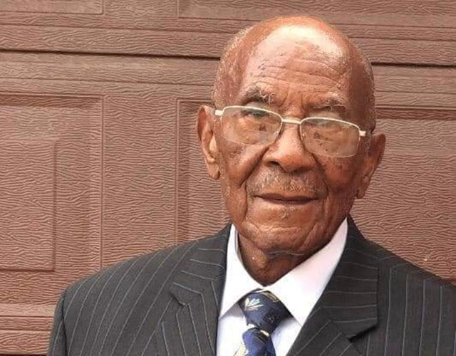 Veteran teacher Shipanga accorded hero status - The Namibian
