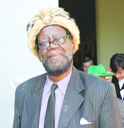 /Khomanin chief dies - The Namibian