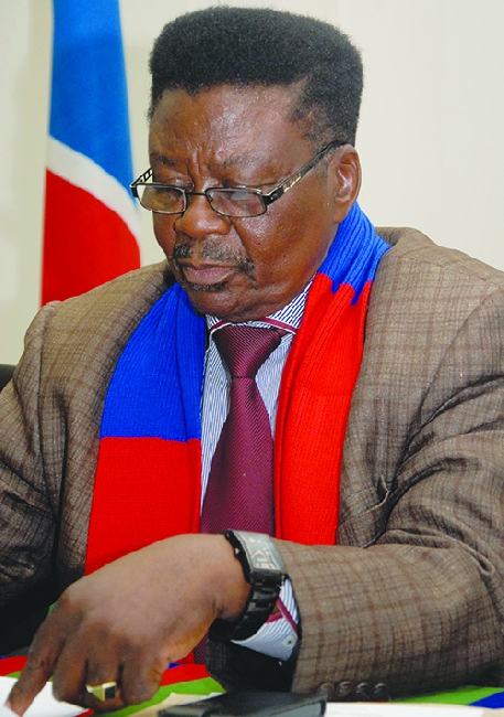 Shanyengana a hogololwa a ninge amushangandjayi gwewawa lyaakokele ...