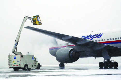 SNOW LANDING - The Namibian