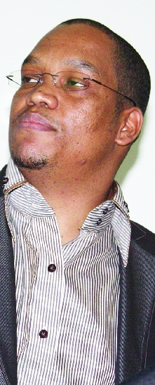 Buy land for govt - Swartbooi - The Namibian