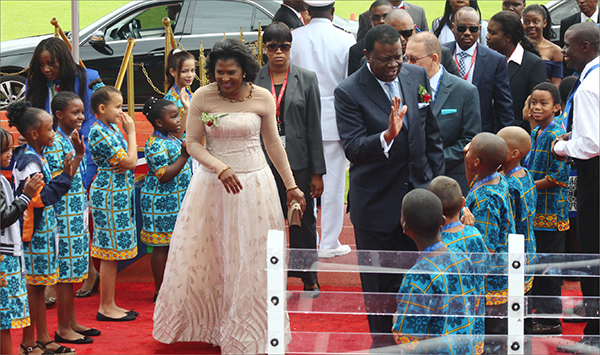 First lady 'a bombshell' - The Namibian