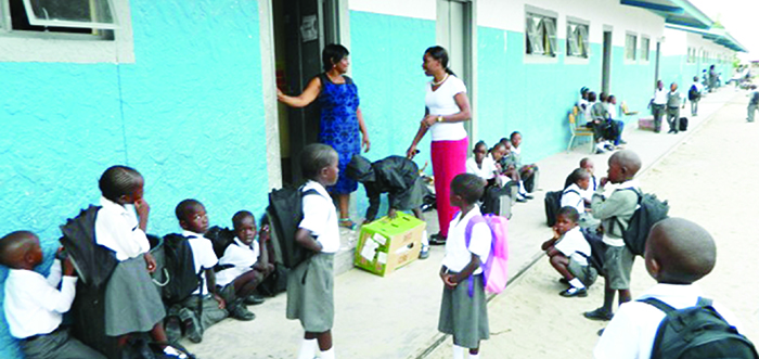 Ya pumbwa oongulu dhosikola dhongundu yotango poControl Combined School ...