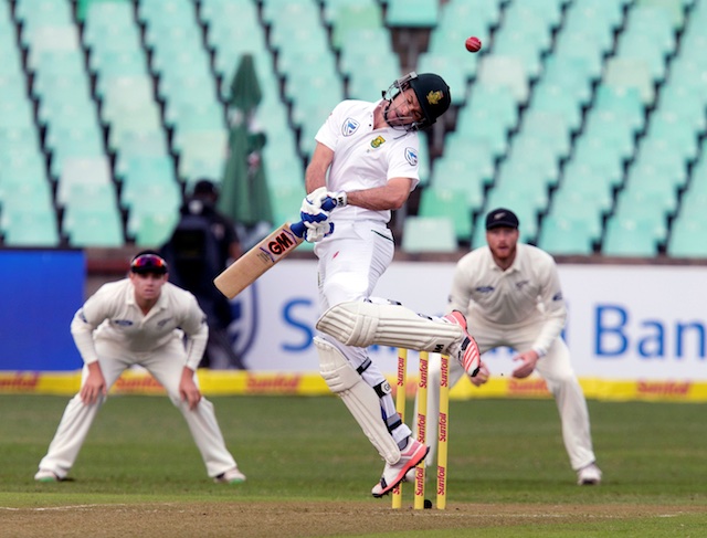 Steyn strikes twice on Test return - The Namibian