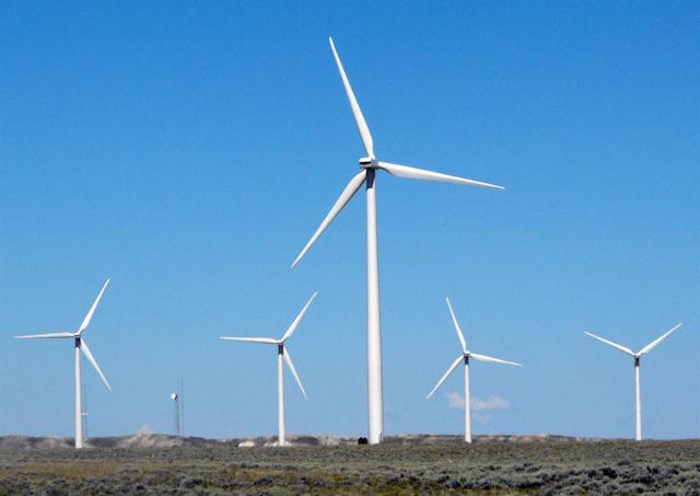 Environment ministry, Diaz sign land lease for N$1,5b wind farm - The ...