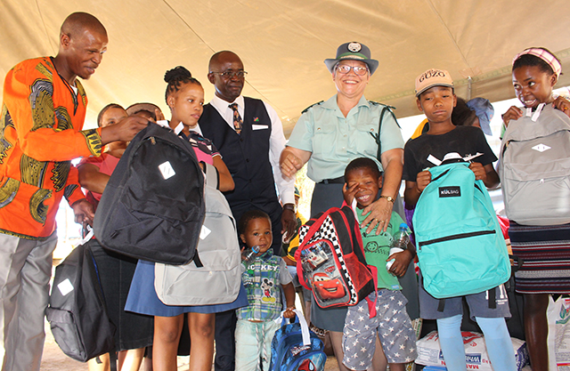 Inmates donate to Katutura orphanage - The Namibian