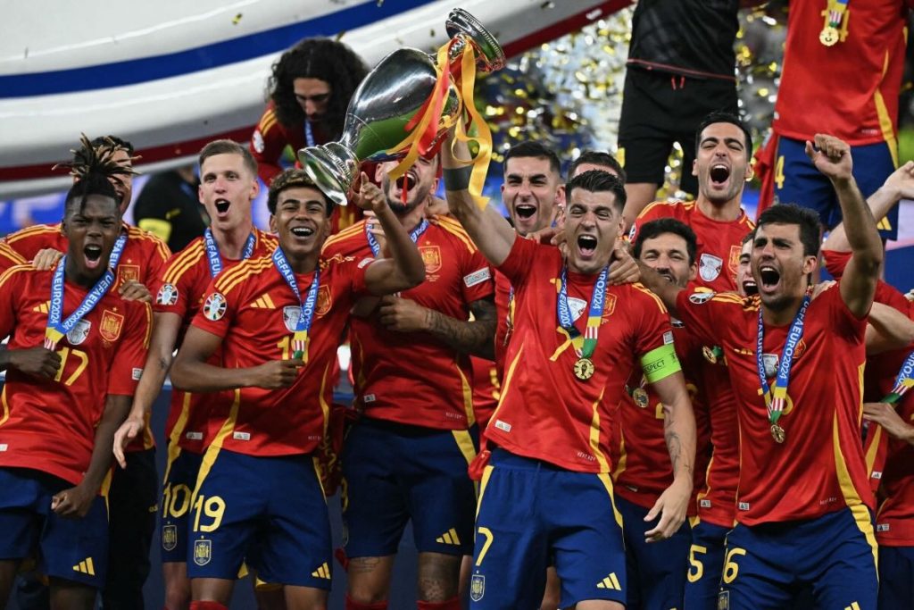 Spain beat England to win Euro 2024 final with late Oyarzabal goal ...