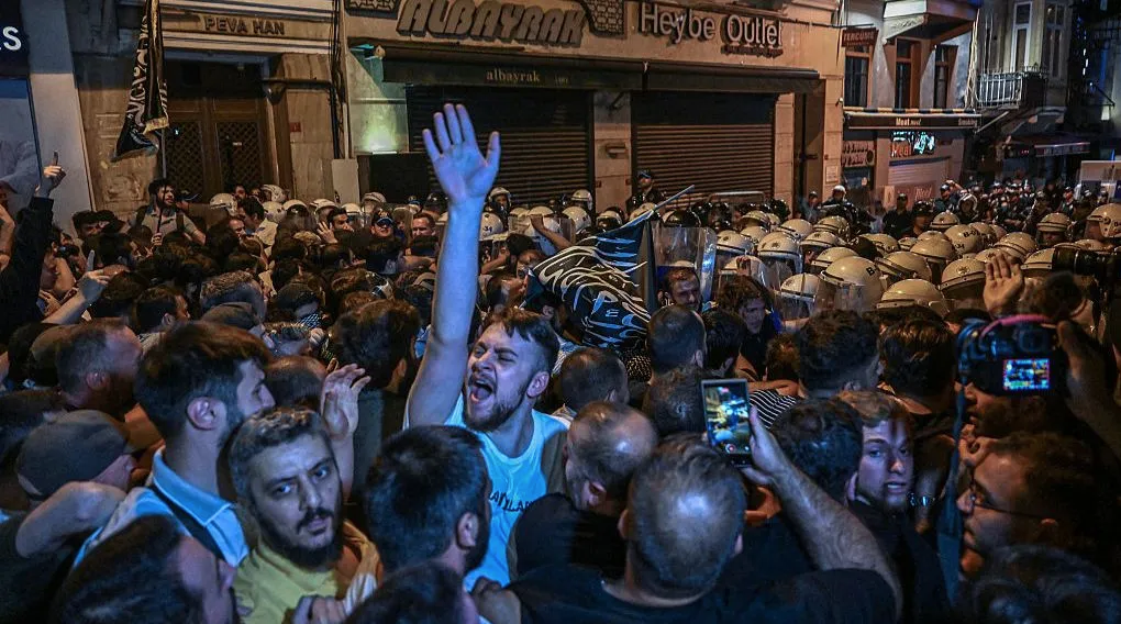 Turkey arrests journalists over alleged cartoon of Prophet Muhammad ...