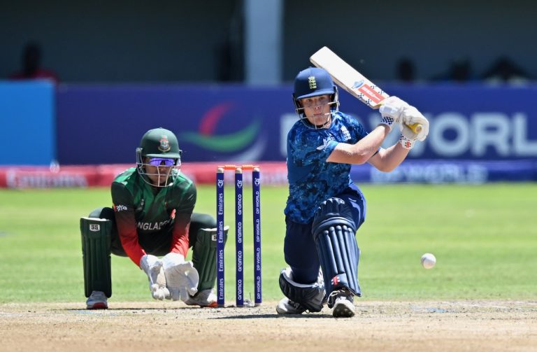 England stay perfect as Sri Lanka and the USA also triumph - Sport ...